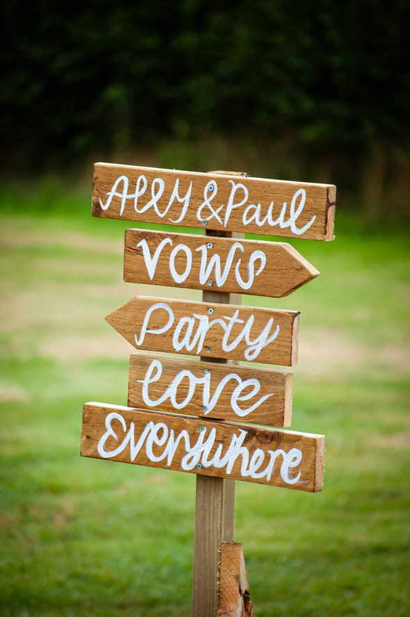 #15 A Wonderful Country Wedding – Love, Life and Lemons
